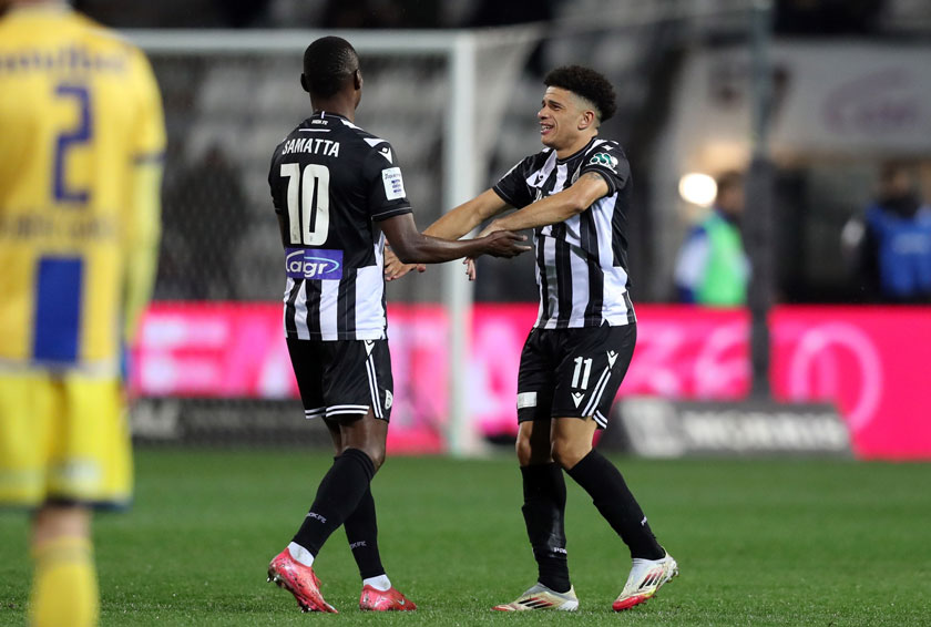 Σφράγισε τα πλέι οφ και κοιτάζει την κορυφή | athlitiko